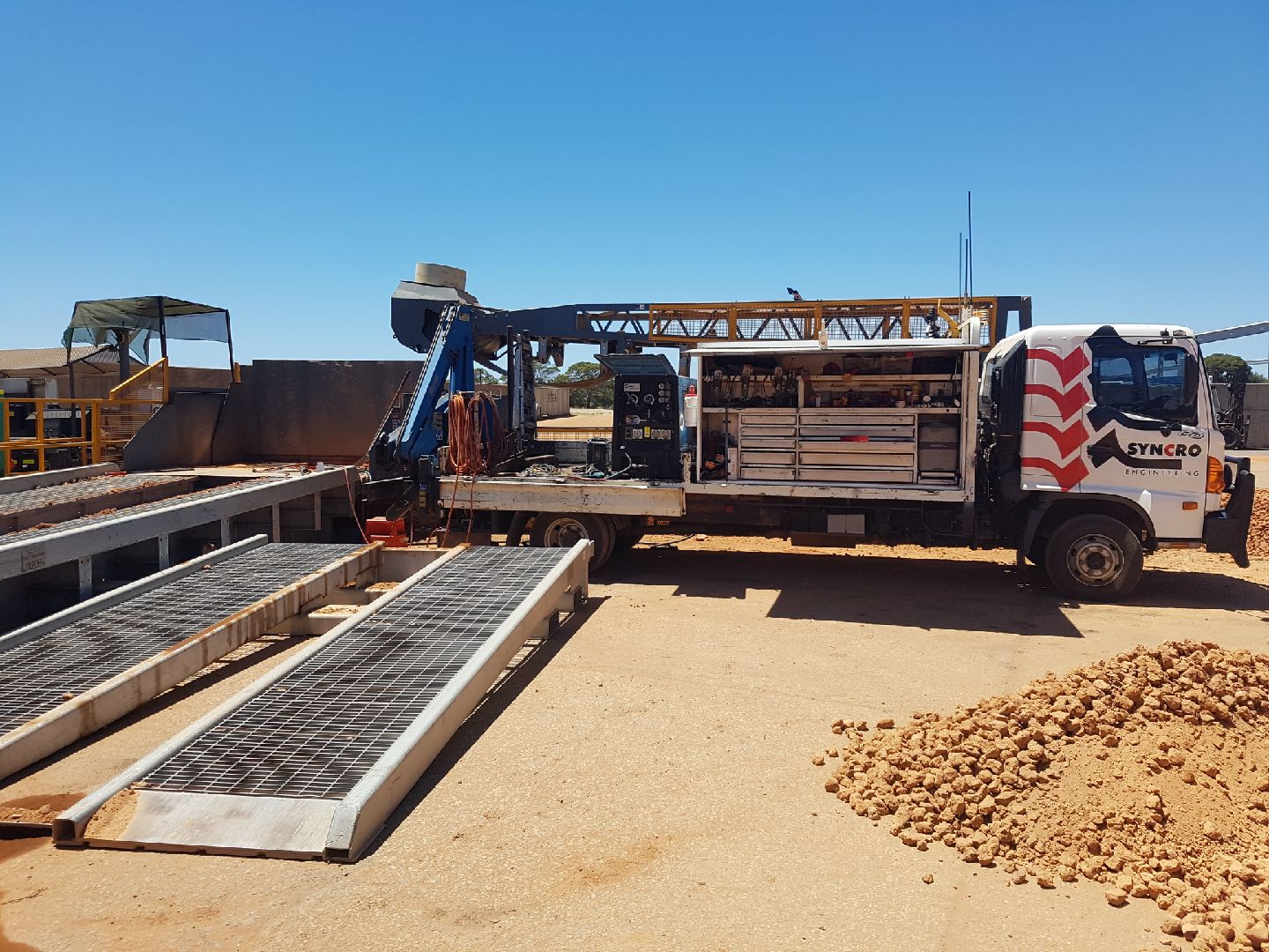 Mobile Conveyors & Fixed Plants